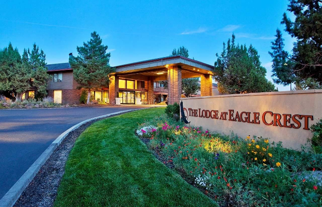 HOME - Eagle Crest Resort