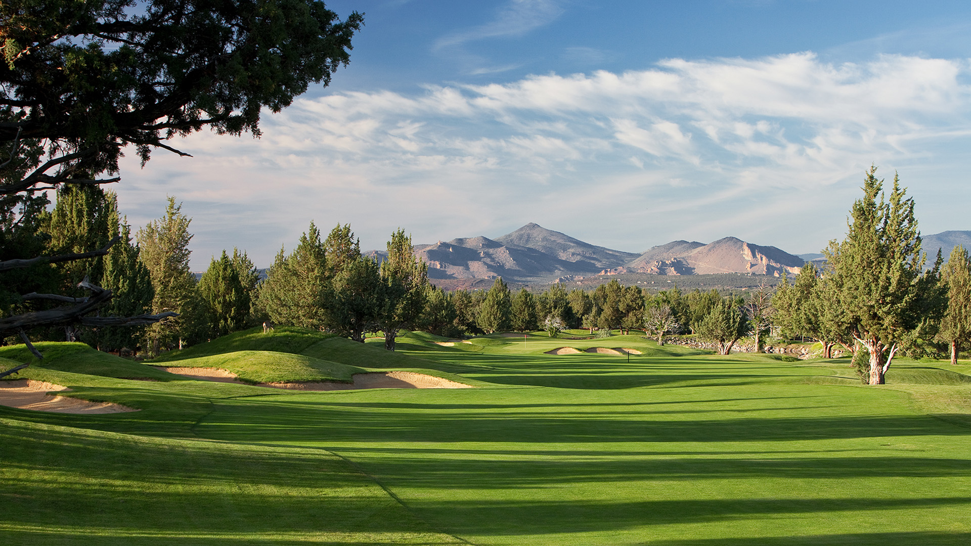 HOME - Eagle Crest Resort